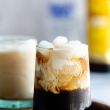 How to make a White Russian - Food with Feeling