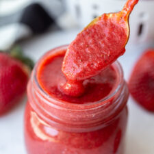How to Make Strawberry Puree - Food with Feeling