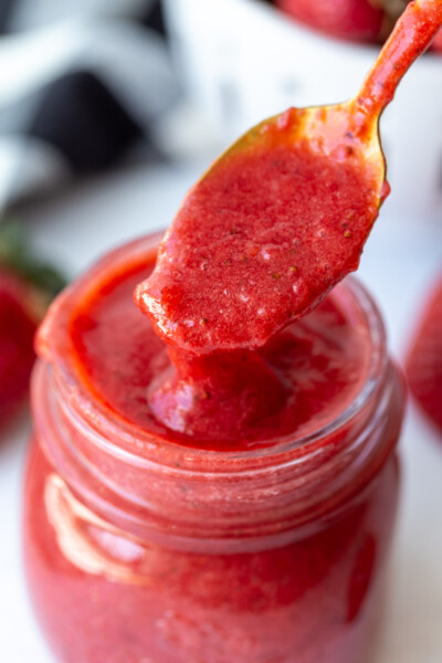 How to Make Strawberry Puree - Food with Feeling
