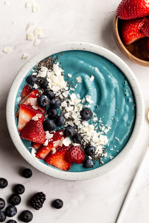 Blue Spirulina Smoothie - Food with Feeling
