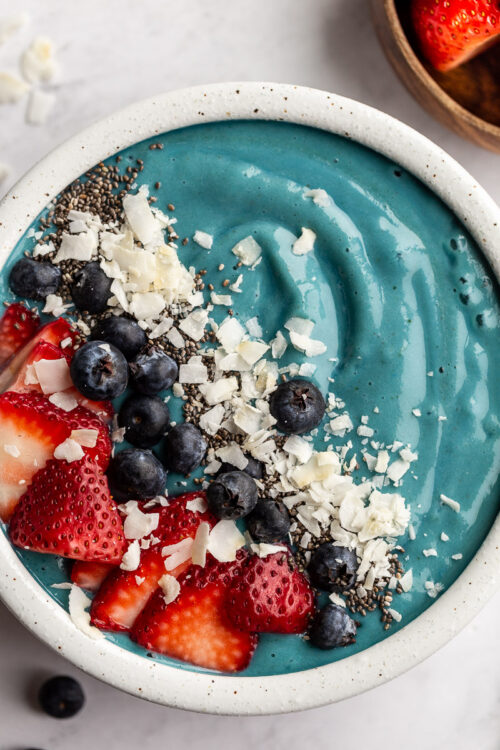 Blue Spirulina Smoothie - Food with Feeling