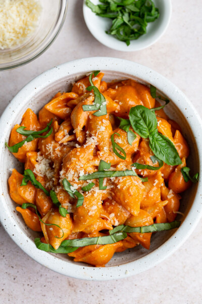 Gigi Hadid Spicy Vodka Pasta - Food with Feeling